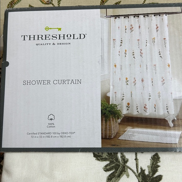 Threshold | Bath | Nwt Botanical Floral Threshold Shower Curtain 0 ...